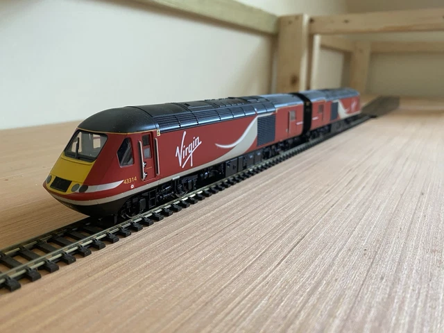HORNBY R3390TTS VTEC Class 43 HST Train Pack DCC Sound Fitted [MTU] £ ...