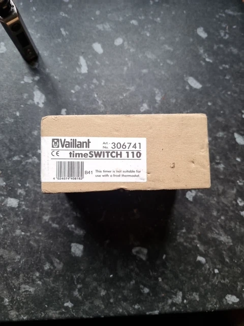 VAILLANT TIMESWITCH 110 24-Hour Time Clock for Boiler - White (306741 ...