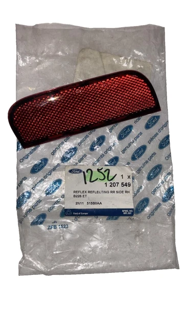 GENUINE FORD FOCUS MK2 Rear Bumper Reflector 04-11 1207549 #1252 £17.99 ...