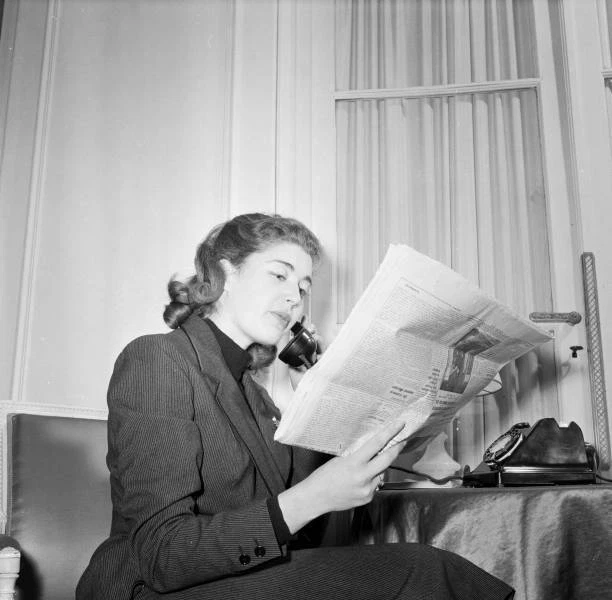 LISE BOURDIN FRENCH Actress & Film Star Old Photo In 1956 13 EUR 6,60 ...