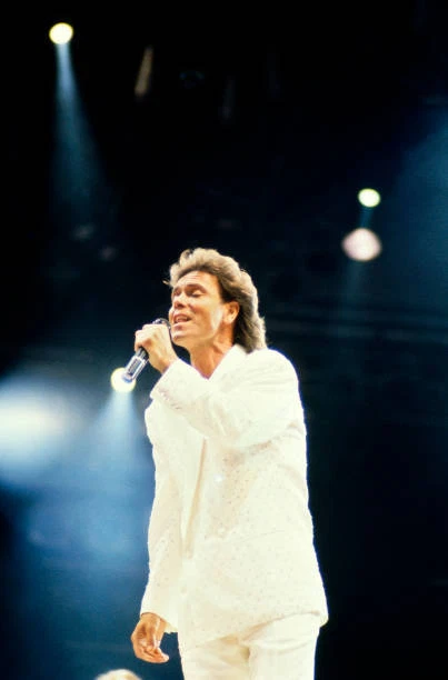 CLIFF RICHARD PERFORMING On Stage 1989 Singer Music OLD PHOTO 1 $8.50 ...