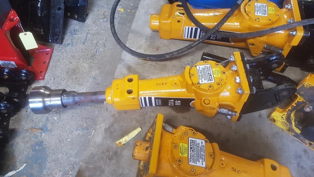 ATLAS COPCO SB102 Hydraulic breaker post driver knockers fencing basher ...