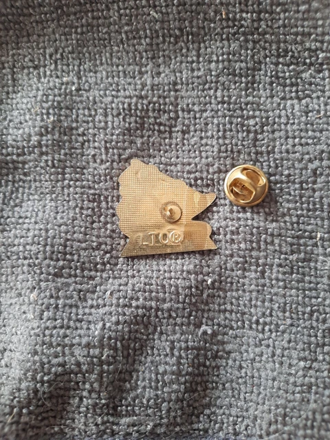 PIN'S VOLVIC LTO eau water sport sportif Boisson drink - Pin Pins L12 ...