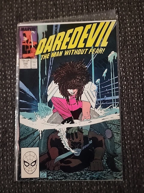 DAREDEVIL 256, VF/NM Marvel 1988, John Romita Jr, Typhoid Mary HTF RARE ...
