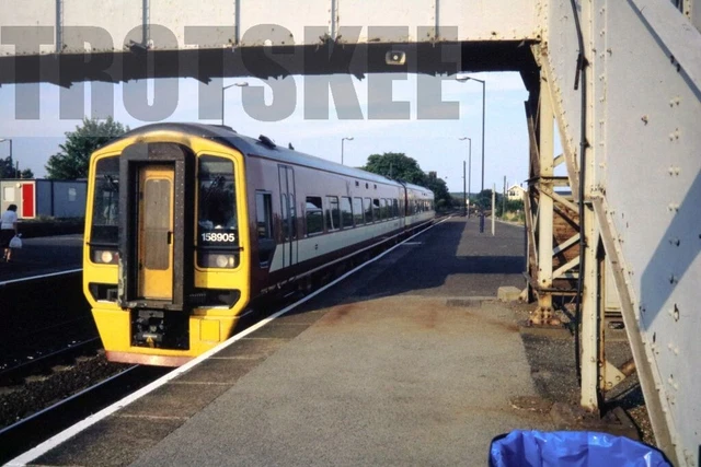 35MM SLIDE BR British Rail DMU Class 158 158905 1996 Original £4.98 ...