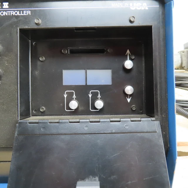 MILLER ROBOTIC INTERFACE II Weld Controller 115V 1PH A1D-4 Feeder, Gun ...