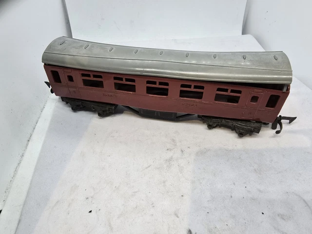 TRIANG ROVEX MAROON Bogie Coach For Spares Oo Scale £2.23 - PicClick UK