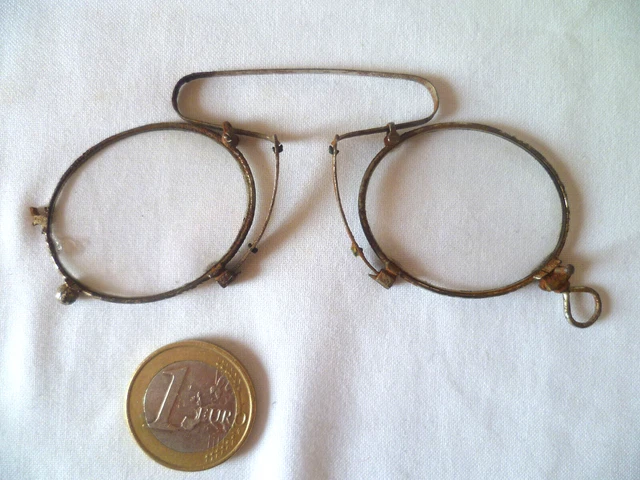 PAIRE DE LORGNONS PINCE NEZ FIN XIXème MONTURE ACIER (2) EUR 35,00 ...