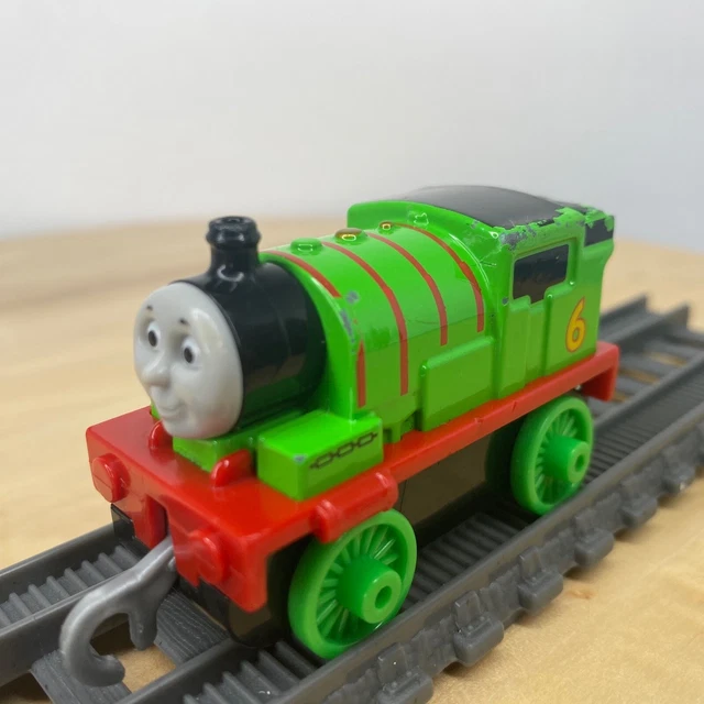 THOMAS THE TANK Engine Trackmaster PERCY Die Cast Push Along Engine £9. ...