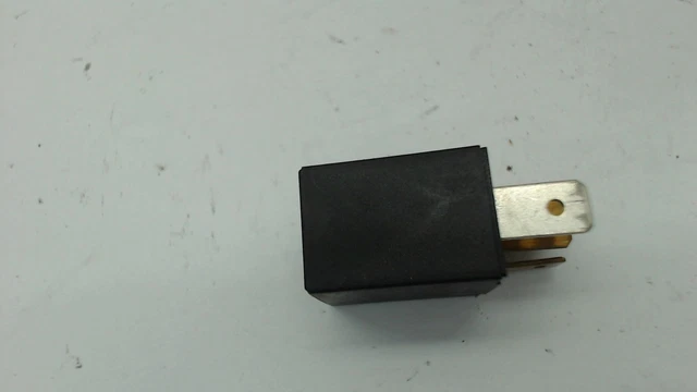 RELAIS FEUX DE Route Central Feu de Brouillard 56006846 Jeep Cherokee 4 ...