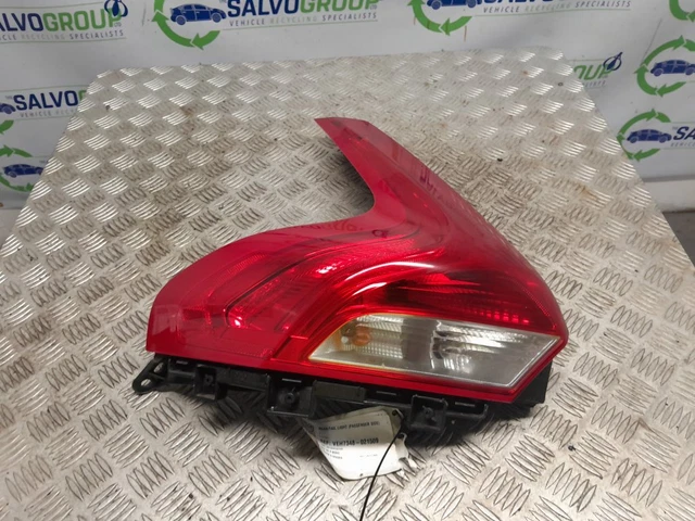 VOLVO V40 MK3 Rear Tail Light Passenger Side N/S/R 5 Doors 31395844 12 ...