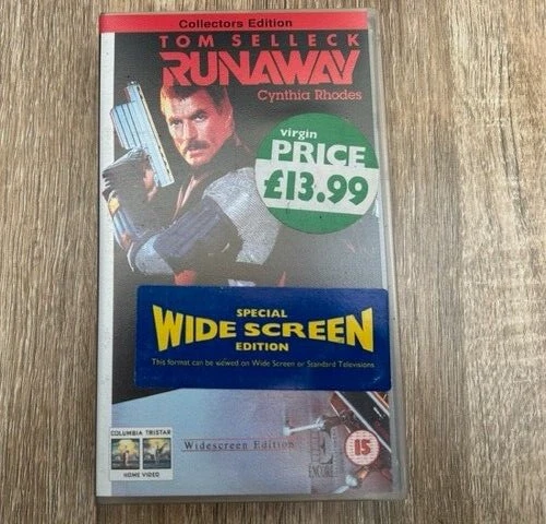 RUNAWAY COLLECTOR'S EDITION Tom Selleck, Cynthia Rhodes VHS Rare Great ...