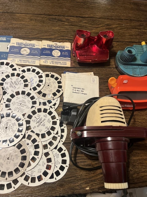 HUGE VIEW-MASTER LOT Projector, 2 Show Beams, 3 Viewmasters, 74 Reels ...