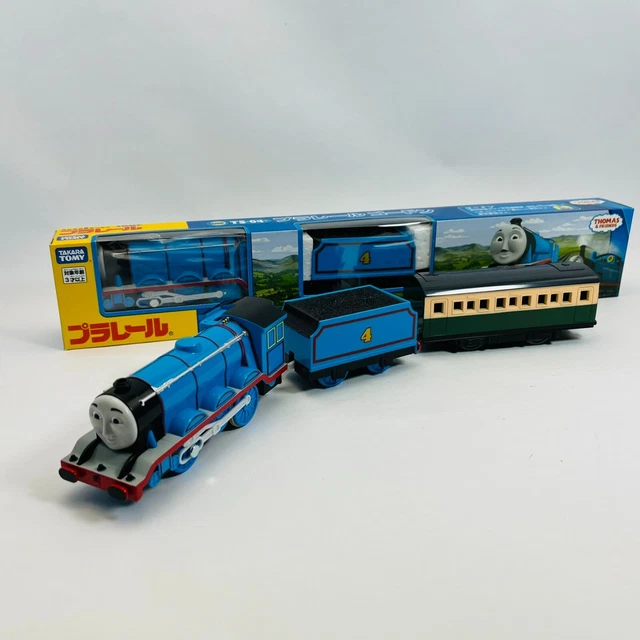 THOMAS & FRIENDS Gordon TrackMaster Motorized Train + Green Express ...