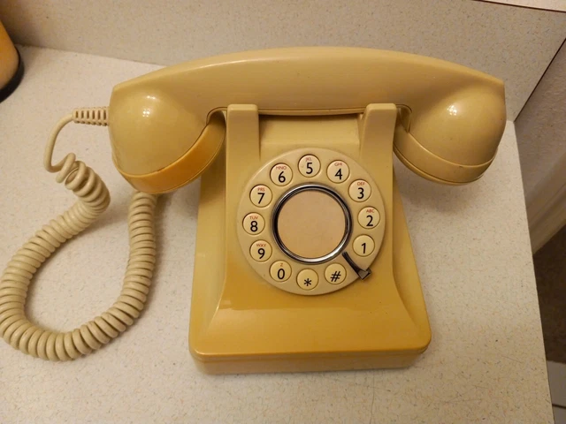 VINTAGE MICROTEL TELEPHONE Rotary Design Push Button Phone Tan Model ...