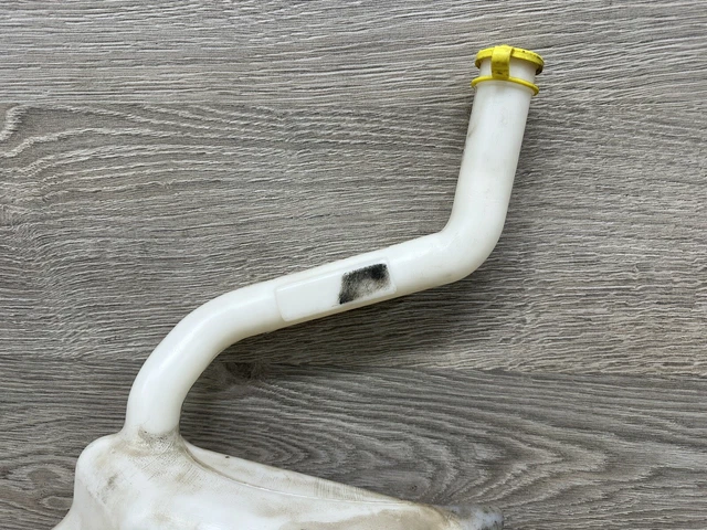 HOLDEN COMMODORE VT VX VY VZ Windscreen Washer Bottle Water Tank ...