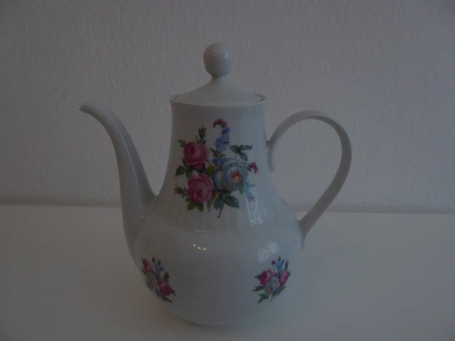 ORIGINAL &HENNEBERG PORZELLAN 1777" KAFFEESERVICE für 6 PERSONEN (23 Teile, GDR) EUR 19,99 ...