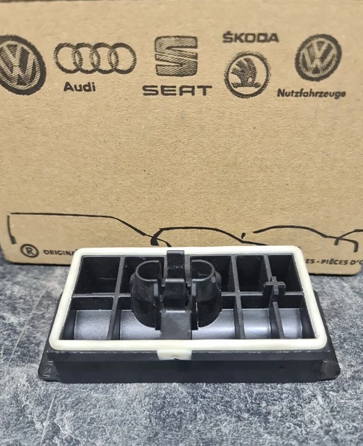 AUDI A6 A7 4G Wagenheberaufnahme Wagenheber Aufnahme hinten 4G0802847 ...