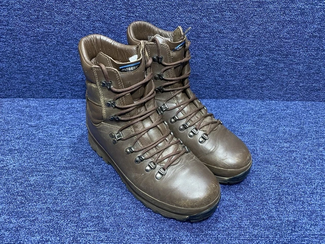GREAT CONDITION SIZE UK 9M - Altberg Defender - Walking/Hiking Boots ...