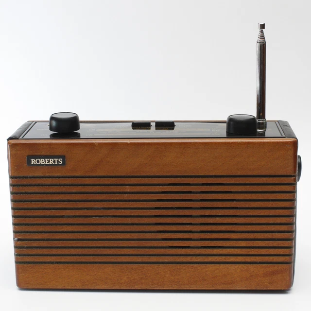 VINTAGE ROBERTS RADIO R760 AM/FM MW/LW Transistor Radio + Power Supply ...