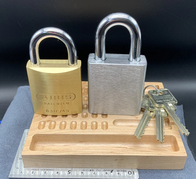 MEDECO KEYMARK SFIC Padlock Pair GMS and Abus W/ Full Key Set ...