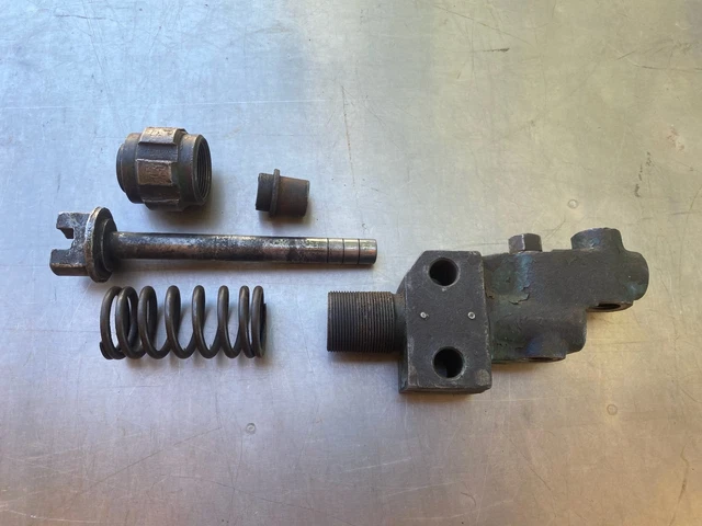 LANZ BULLDOG VINTAGE hot bulb tractor fuel pump 15mm. $350.00 - PicClick AU