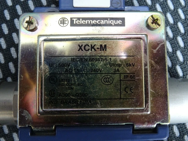 ORIGINAL TELEMECANIQUE XCK-M IEC/EN 60947-5-1 Endschalter EUR 39,99 ...