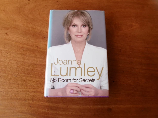 JOANNA LUMLEY SIGNED book No Room for Secrets EUR 18,90 - PicClick IT
