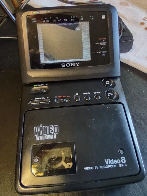 SONY VIDEO WALKMAN MODEL GV-8 With Battery Pack EUR 134,53 - PicClick FR