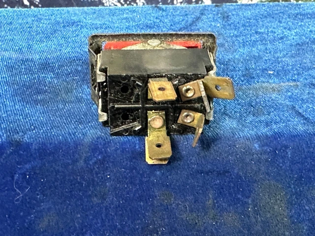 CESSNA 172 N Switch - Split Master + Bezel P/N: S1994-1-1 , S1843-1 $40 ...