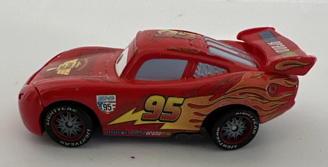 DISNEY PIXAR RUST-EZE Lightning McQueen Die Cast Car #95 EUR 1,85 ...