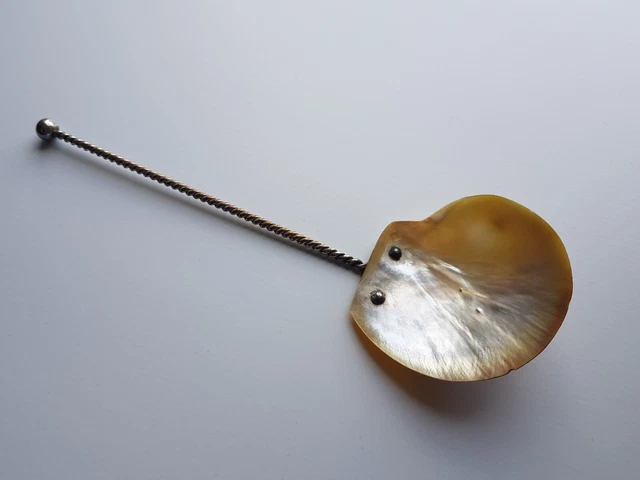 ANTIQUE SHELL PEARL oyster spoon 19th Century French twist copper ...