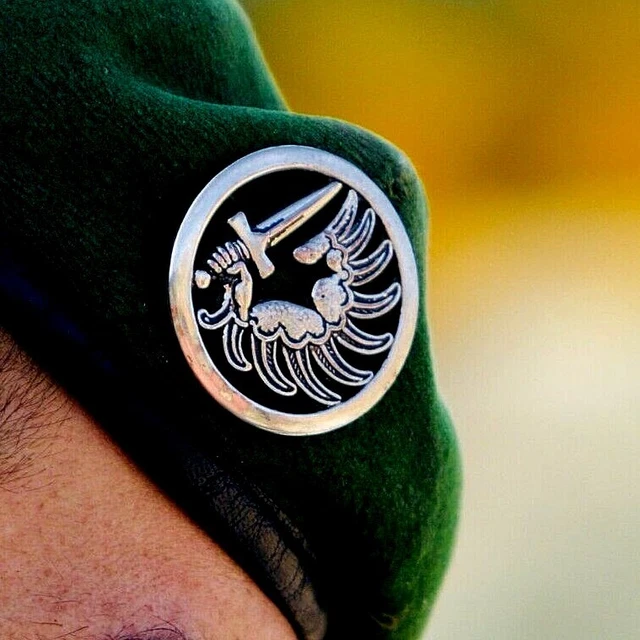 2° REP PARA SILVER - Military Paratrooper Beret Badge (Legion & Armies ...