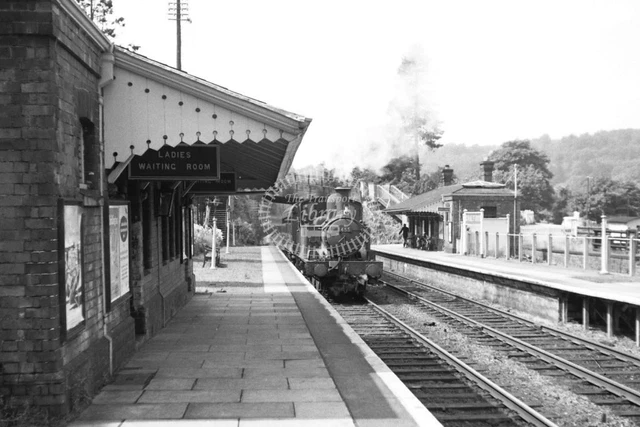 PHOTO BR BRITISH Railways Steam Locomotive Class 1400 1455 at Chalford ...