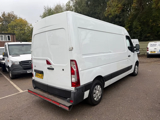 2014 RENAULT MASTER 2.3 Dci White Medium Wheel Base Panel Van - 111K ...
