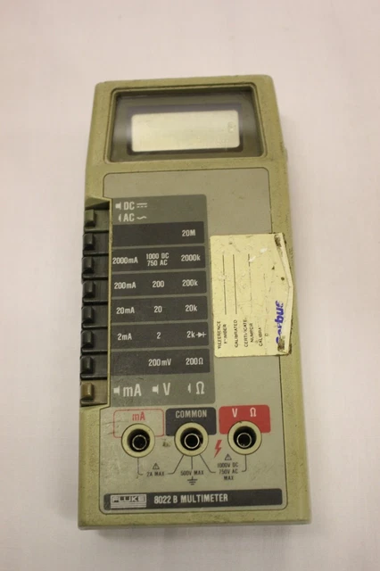 FLUKE 8022 B Handheld Digital Multimeter No Leads Read Description £49. ...