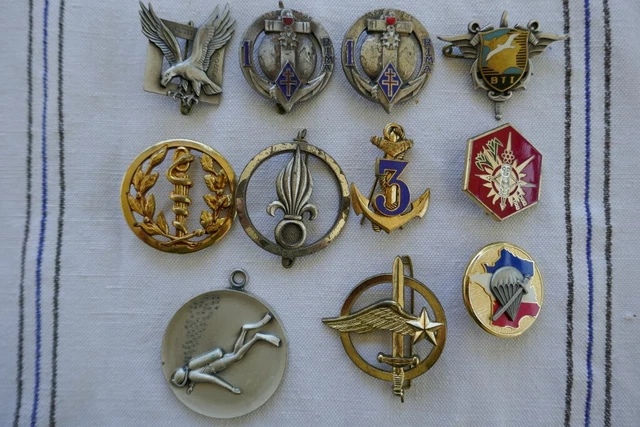 LOT INSIGNES MILITAIRE dont commando de l'air 1° RIMA et divers EUR 20 ...