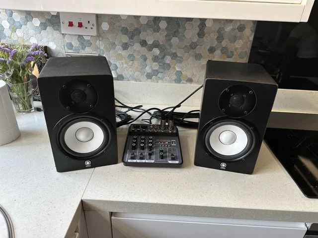 YAMAHA HS 50M Powered Monitor Speaker Pair 5" With mixer Aand XLR ...