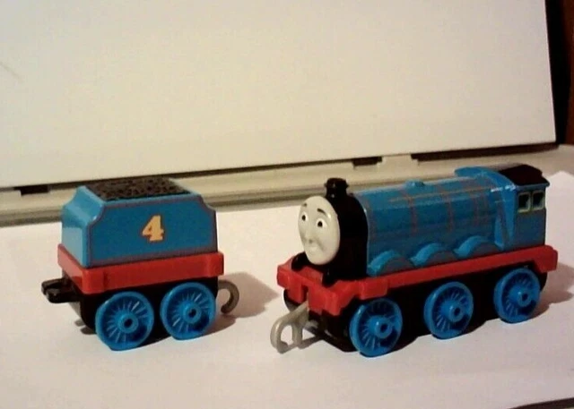 * THOMAS THE Tank Engine And Friends Diecast Plastic Gordon /Caboose ...
