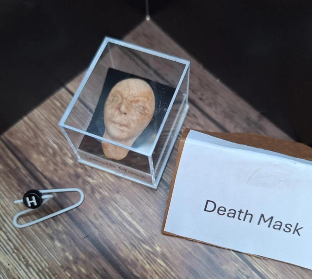 HALLOWEEN, ABANDONED ,HOSPITAL, horror 12th scale miniatures for doll ...