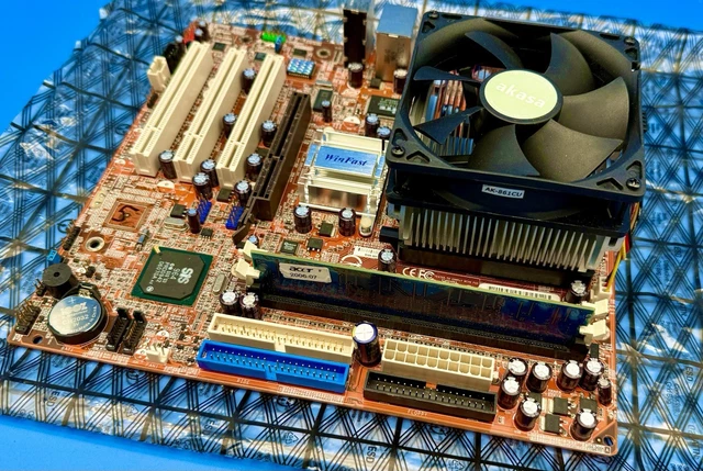 FOXCONN WINFAST 760GXK8MC Socket 754 Motherboard, AMD K8 CPU, 512 MB ...