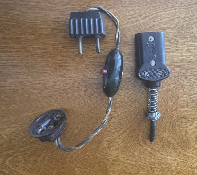 ART DECO BAKELITE Light Switch Plus Extra Plug Parts £26.63 - PicClick UK