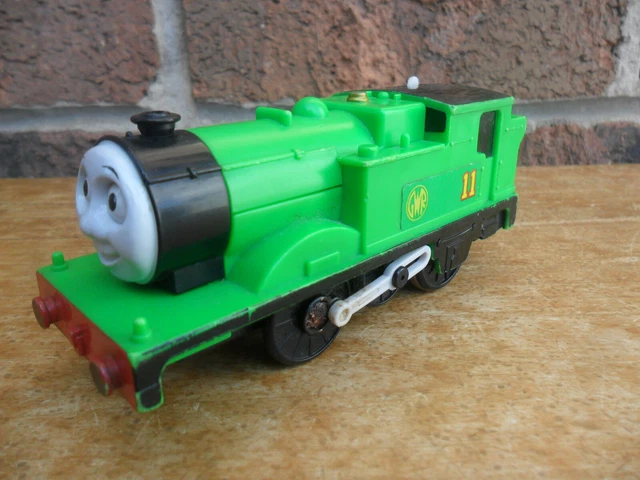 THOMAS TANK ENGINE & Friends Tomy Trackmaster Train - Oliver - Read ...