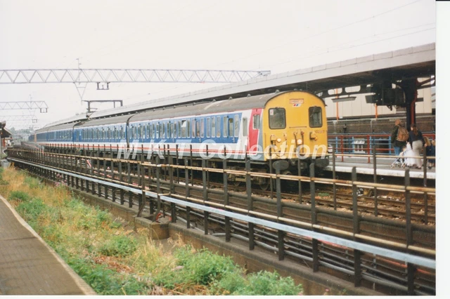 RAIL PHOTO CLASS 302 302217 302216 @ Stratford 10/8/94 Shoeburyness - L ...