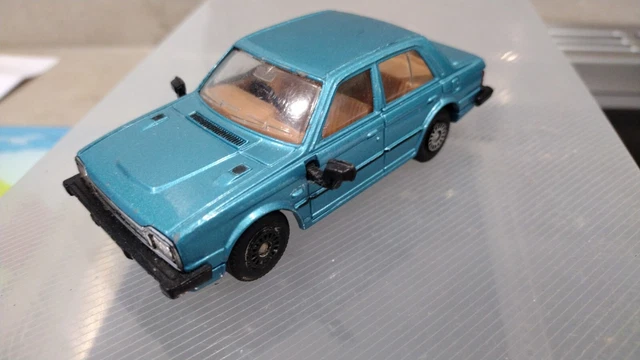 CORGI TRIUMPH ACCLAIM Hls Rare With Steering Front Wheels Vgc £4.99 ...