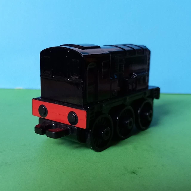 THOMAS THE TANK Engine Devious Diesel Trackmaster Push Along Diecast ...