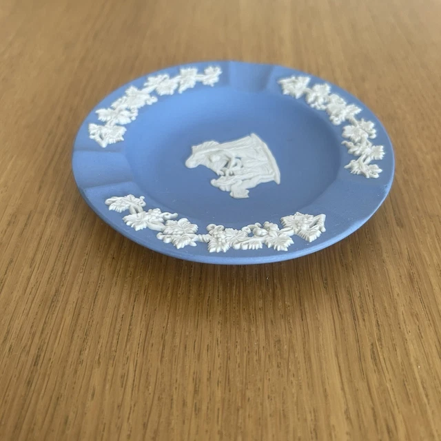 WEDGWOOD BLUE JASPERWARE Ashtray Cupid As Oracle Vintage 11cm/4.5 ...