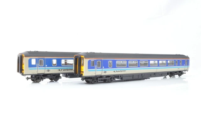 LIMA OO GAUGE - 205050A1 BR Class 156 2-Car DMU - Boxed £59.95 ...