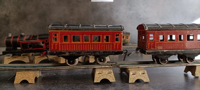 JOUET DE PARIS 1925 Train Mignon 12 rails tôle 4 wagons carrosserie ...