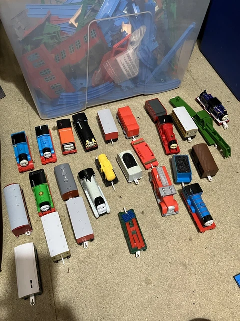 TRACKMASTER THOMAS AND Friends large set - Rare - Collection Only £0.99 ...